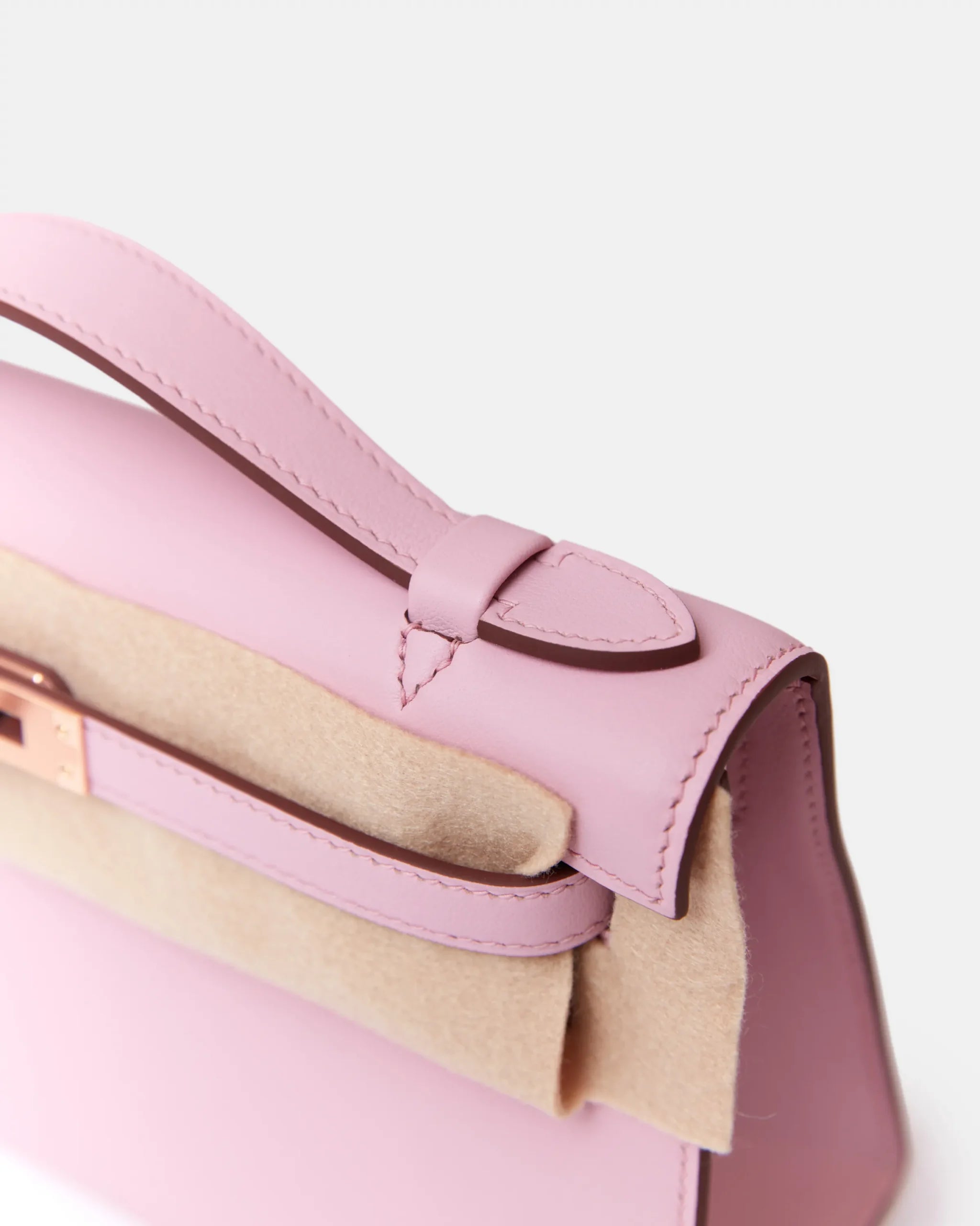Hermès Kelly Pochette Mauve Sylvestre Swift RGHW – Selectif Official