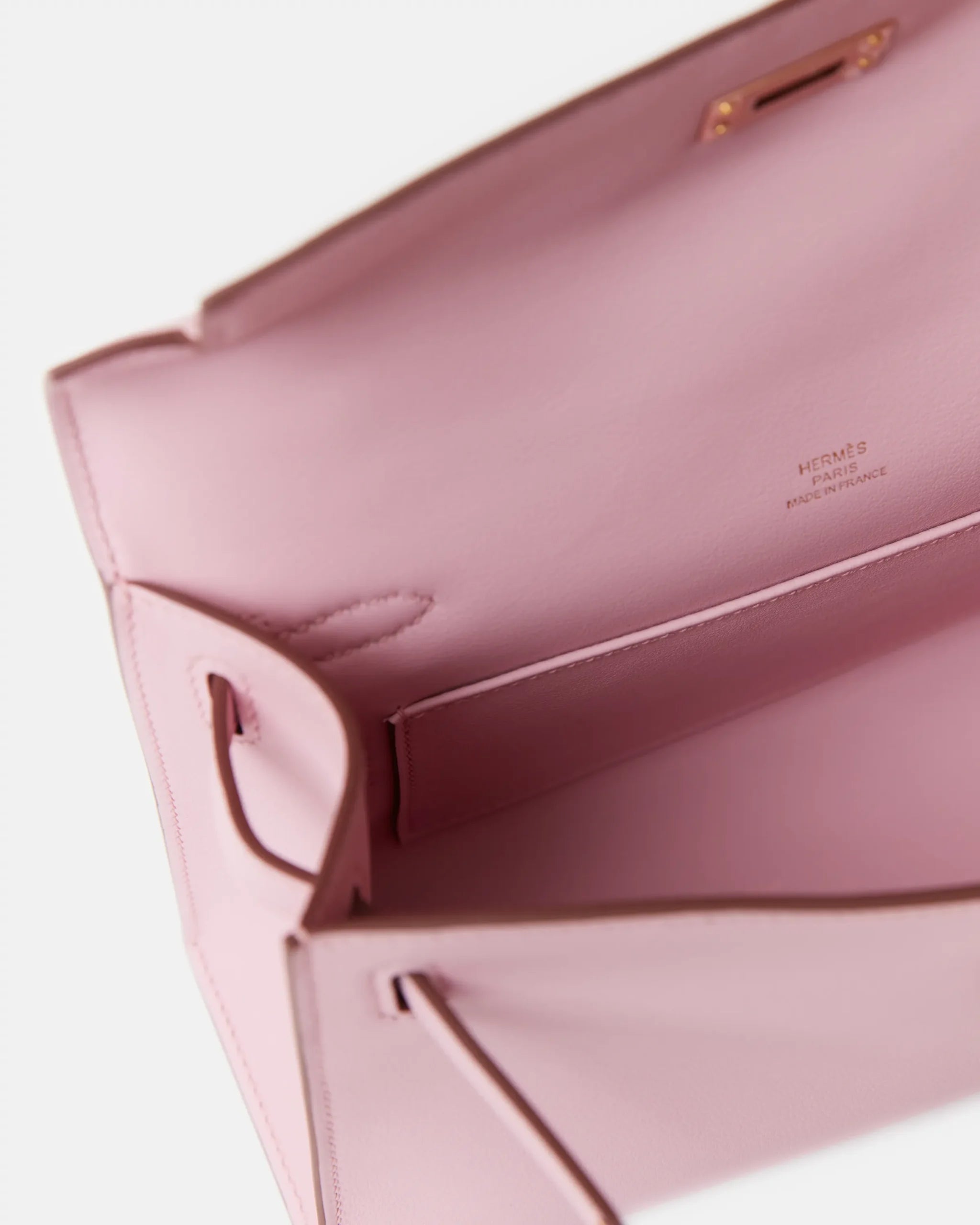 Hermès Kelly Pochette Mauve Sylvestre Swift RGHW – Selectif Official